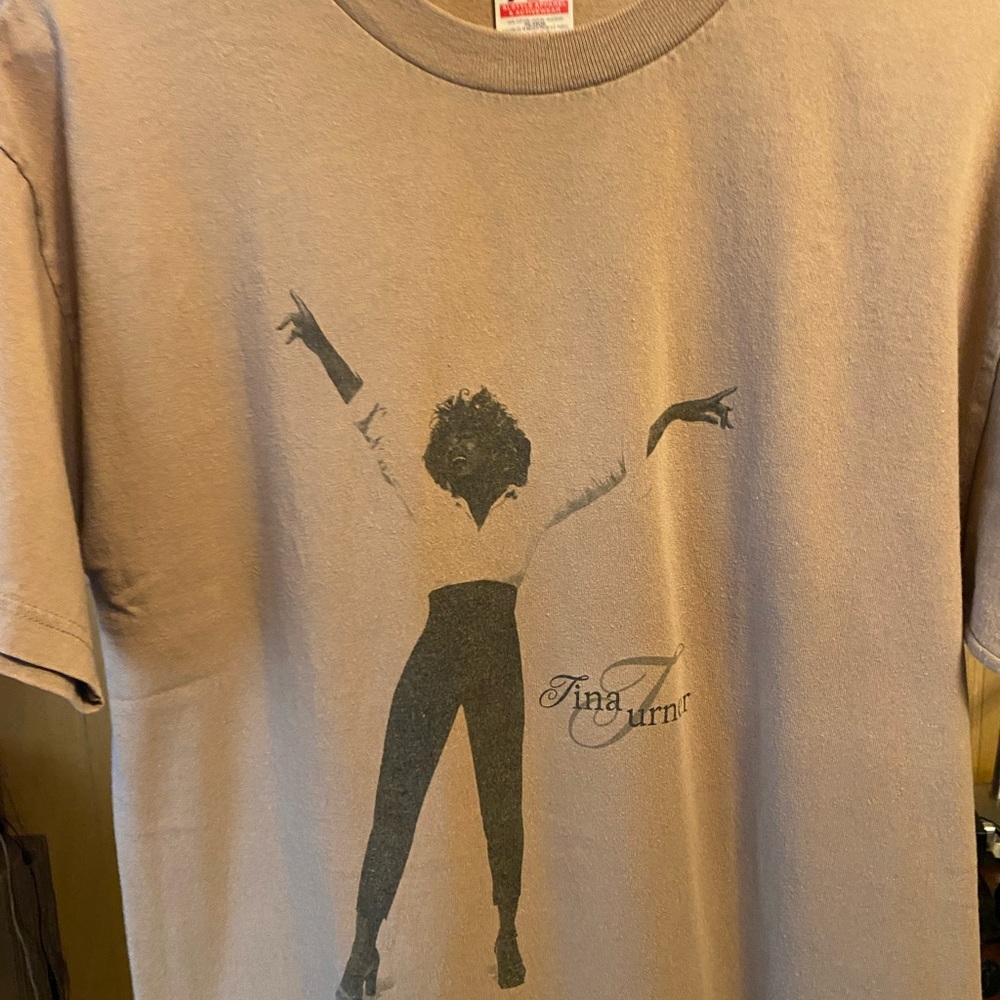 Beautiful Vintage Tina Turner 90's - Gem